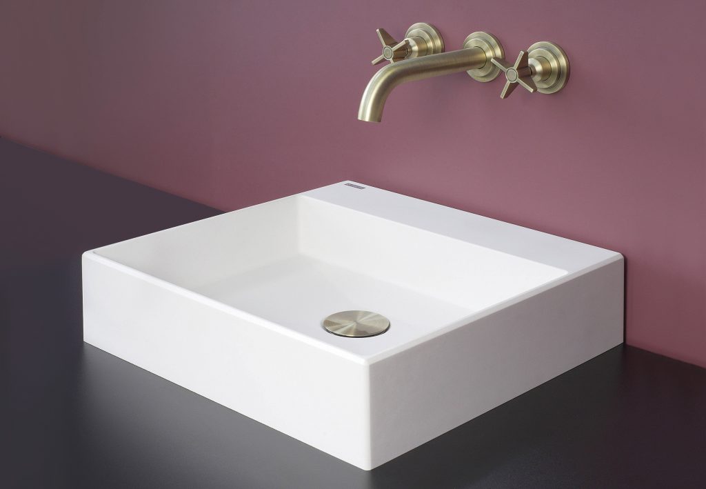 Brushed Gold Pop Up Drainer With Overflow – Sanitary Home